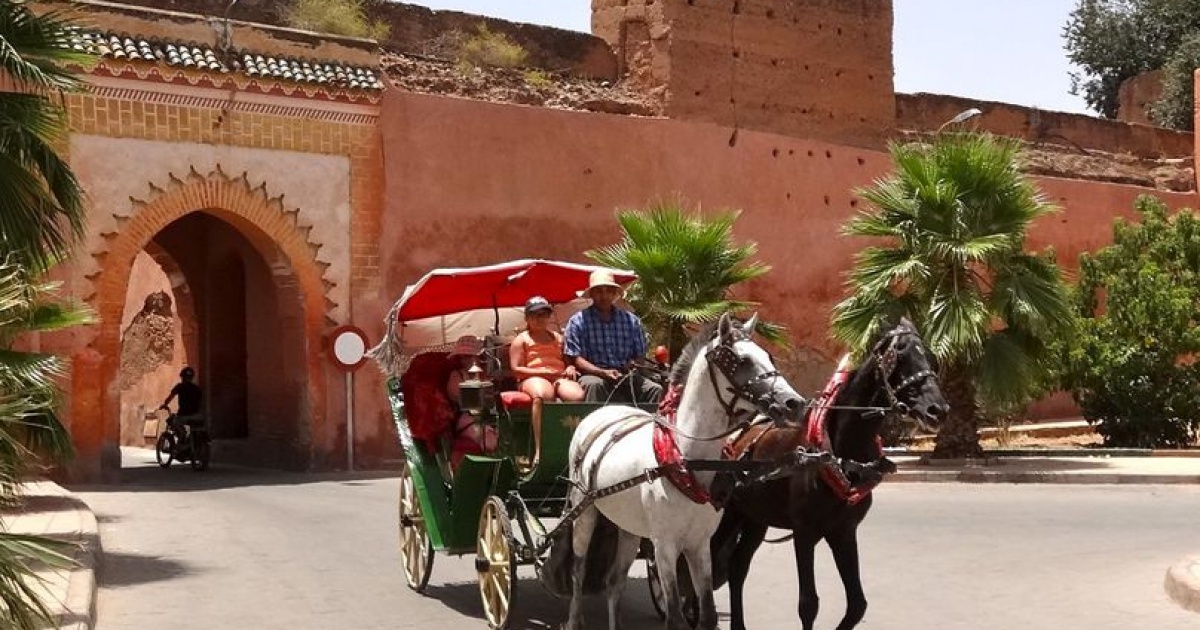 Plimbare Marrakech cu trasura cu cai - Travel Mood