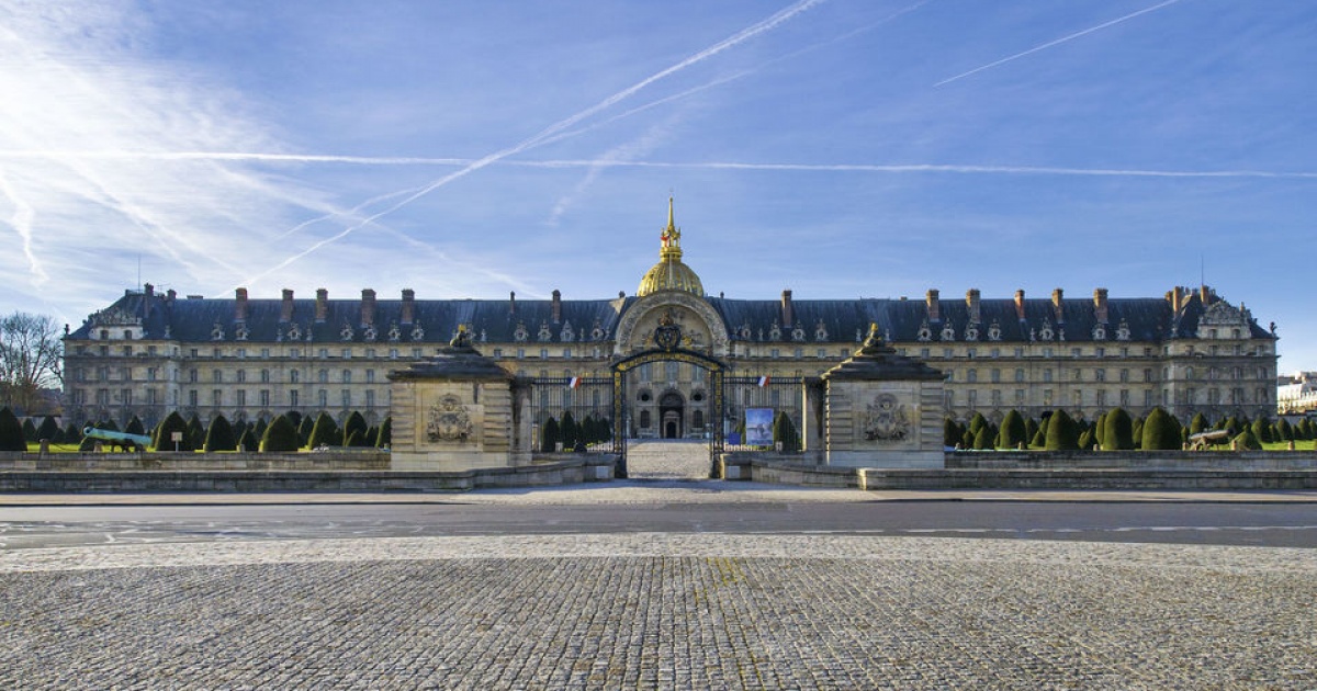 Vizita Domul Invalizilor (mormantul lui Napoleon) - Travel Mood