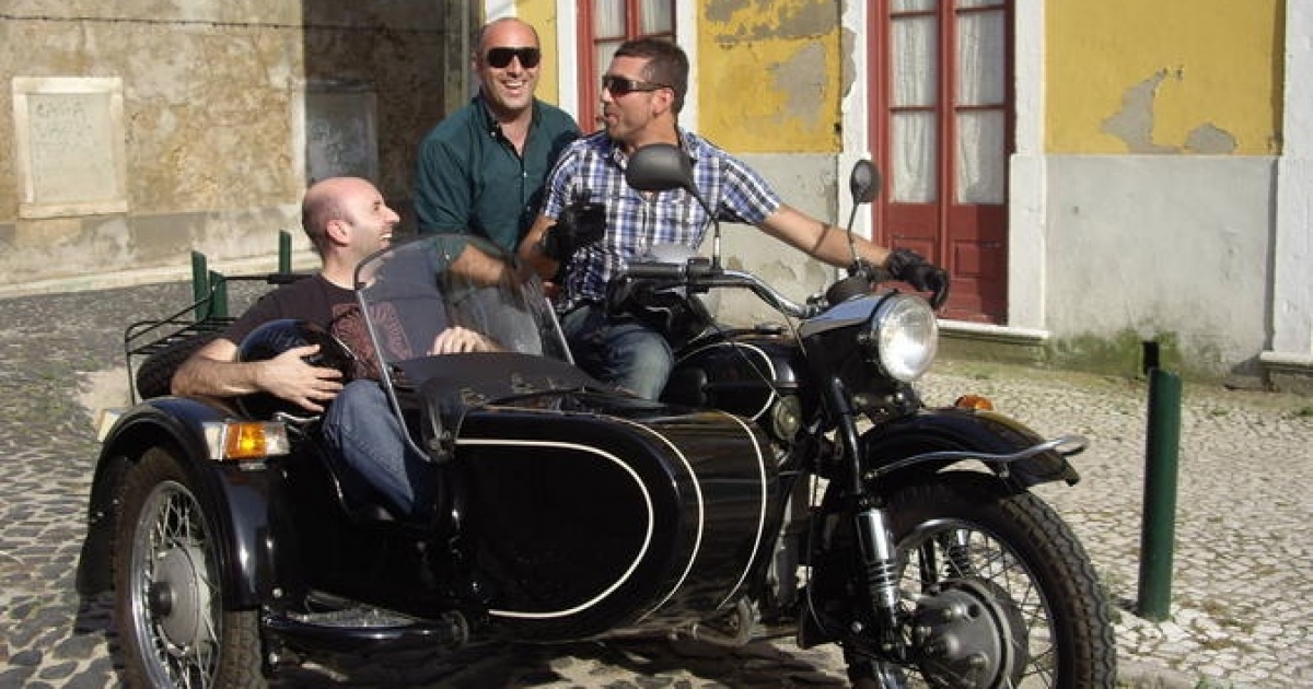 Tur Lisabona cu motocicleta cu atas - Travel Mood