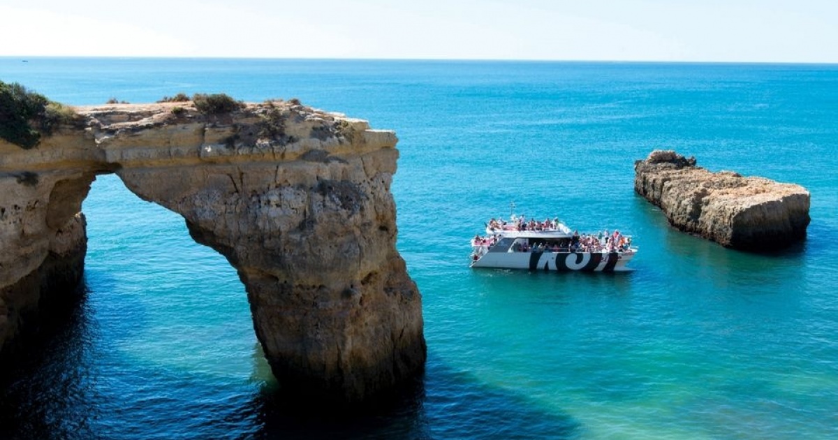 Croaziera Albufeira, Algarve, pestera Benagil (Portugalia) - Travel Mood